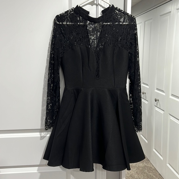 AKIRA | Dresses | Akira Lace Lbd | Poshmark